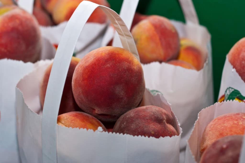 How to Wash Peaches? (An Important Step-by-Step Guide)