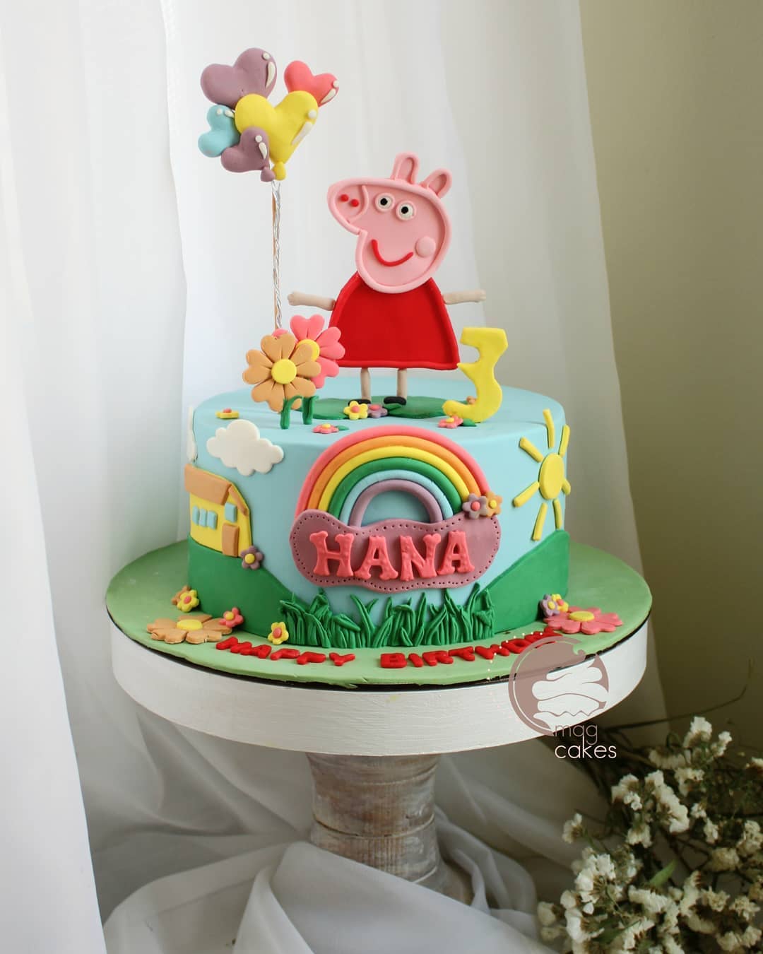 15 Beautiful Peppa Pig Cake Ideas & Designs (You NEED To See Them)